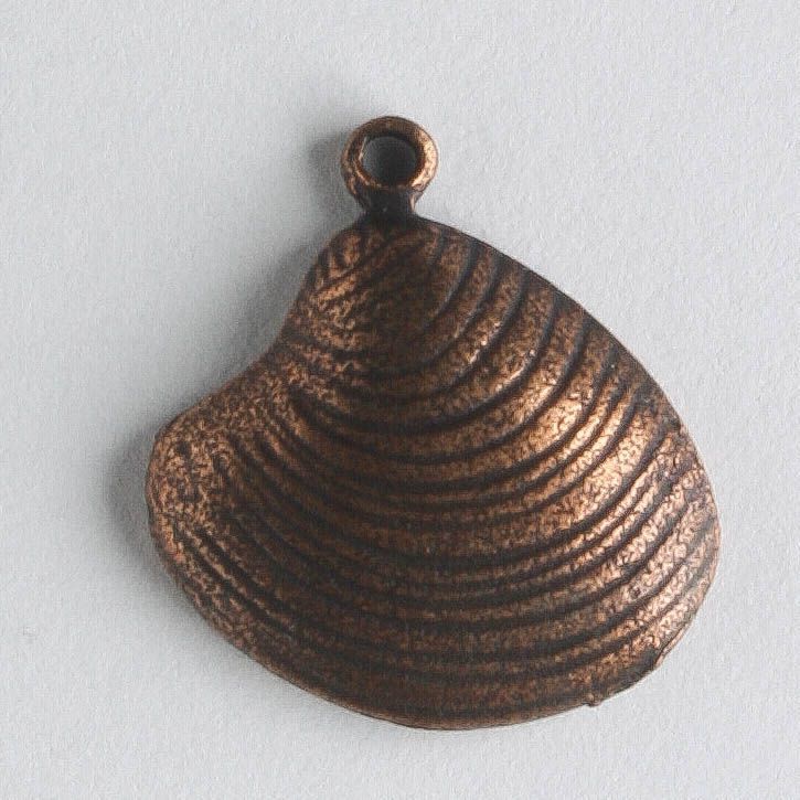 Charm - Clam Shell – Jennifer Wiles Studio